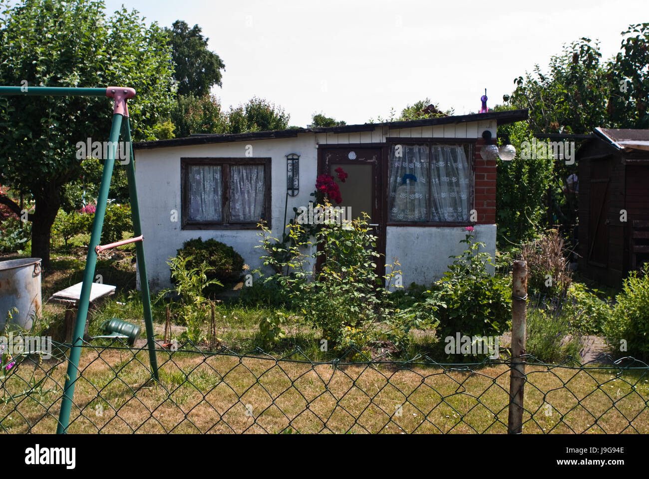 Schrebergarten family hi-res stock photography and images - Alamy