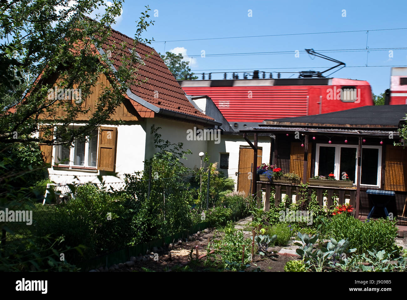 Schrebergarten family hi-res stock photography and images - Alamy
