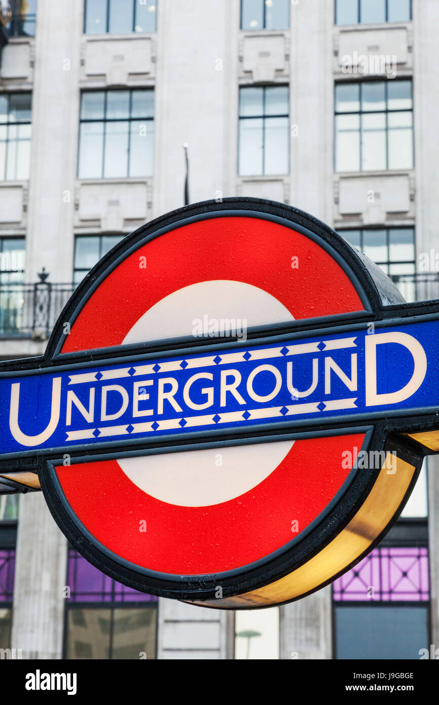 Underground signs hi-res stock photography and images - Alamy
