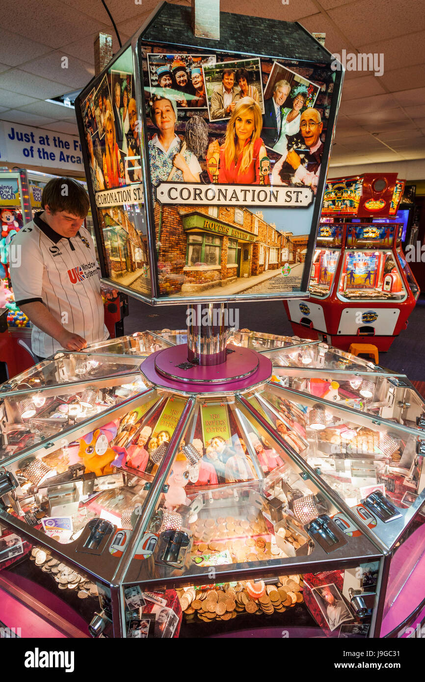 England, Lancashire, Blackpool, Central Pier, Amusement Arcade Stock ...