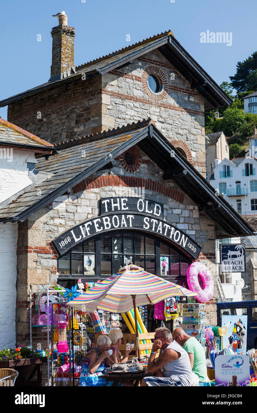England, Cornwall, Looe, Seafront Shops Stock Photo - Alamy
