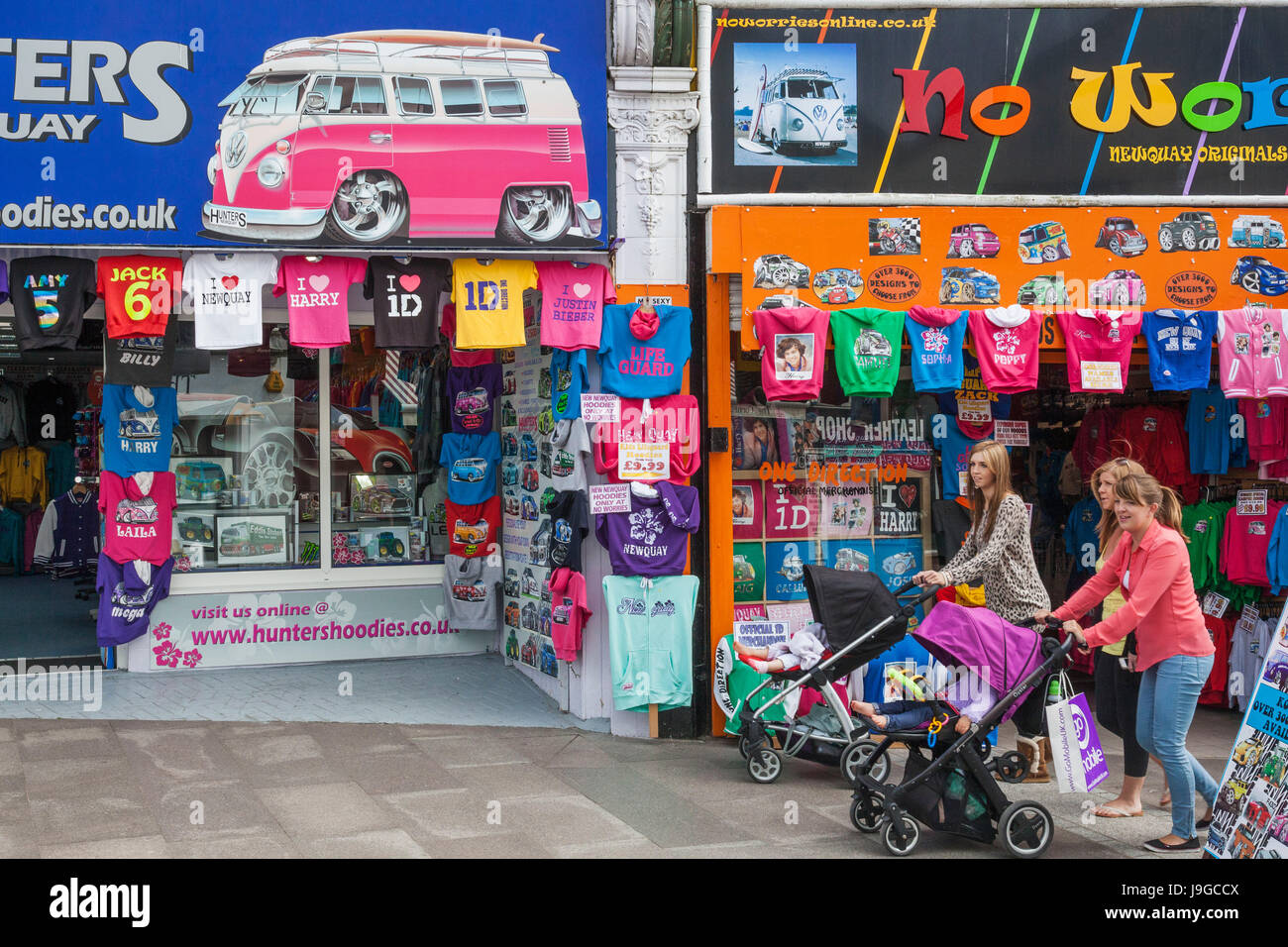 Newquay town centre hi-res stock photography and images - Alamy