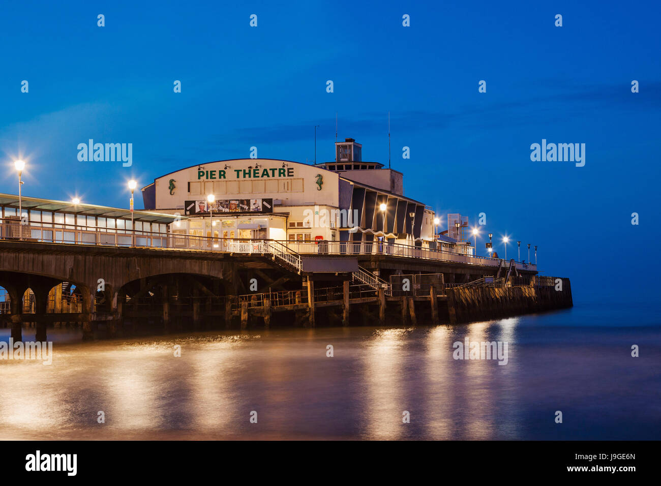 England, Dorset, Bournemouth, Bournemouth Pier Stock Photo - Alamy