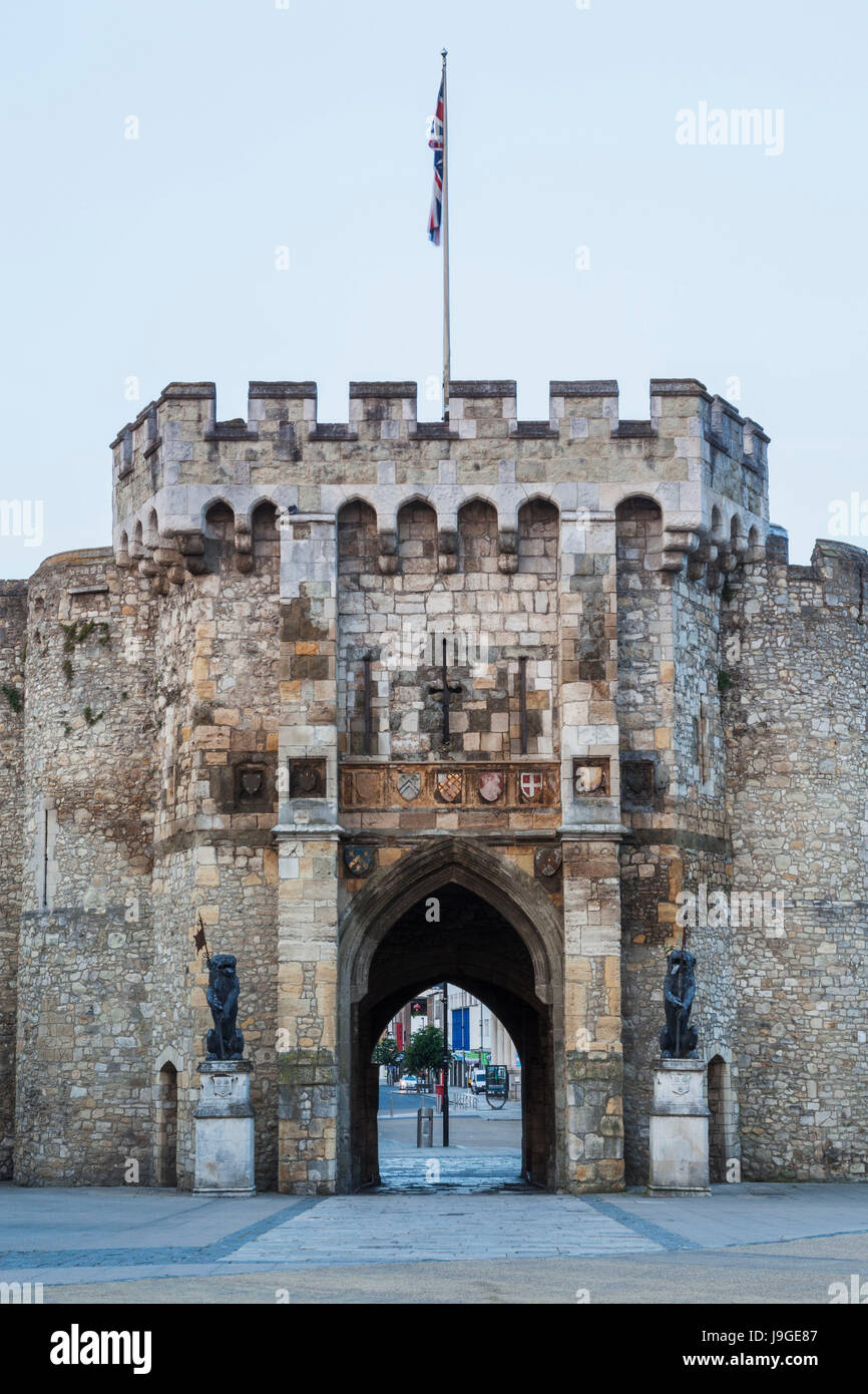 England, Hampshire, Southampton, Bargate Stock Photo - Alamy