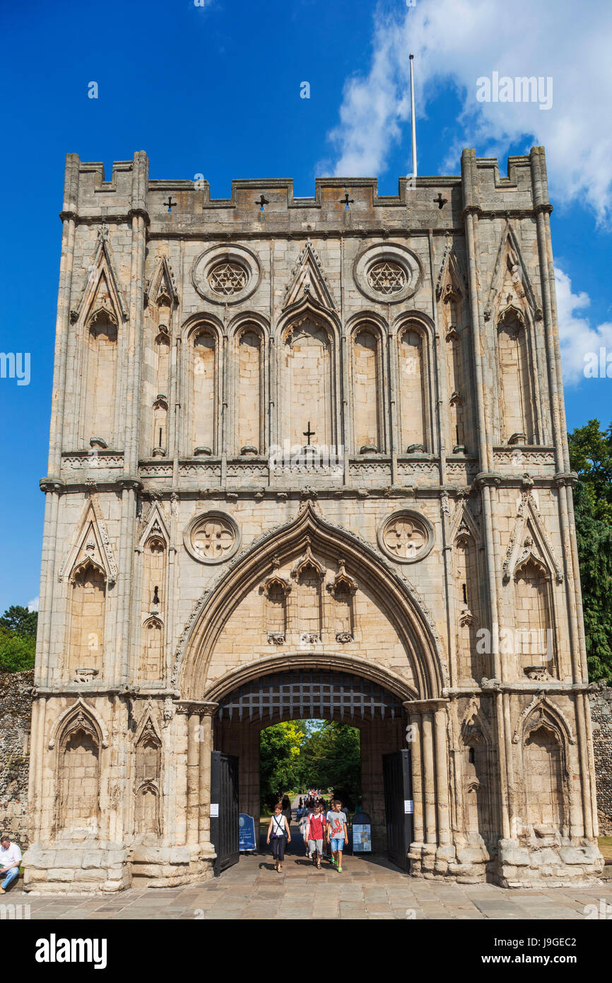 England, East Anglia, Bury St.Edmunds, Abbey Gate Stock Photo - Alamy