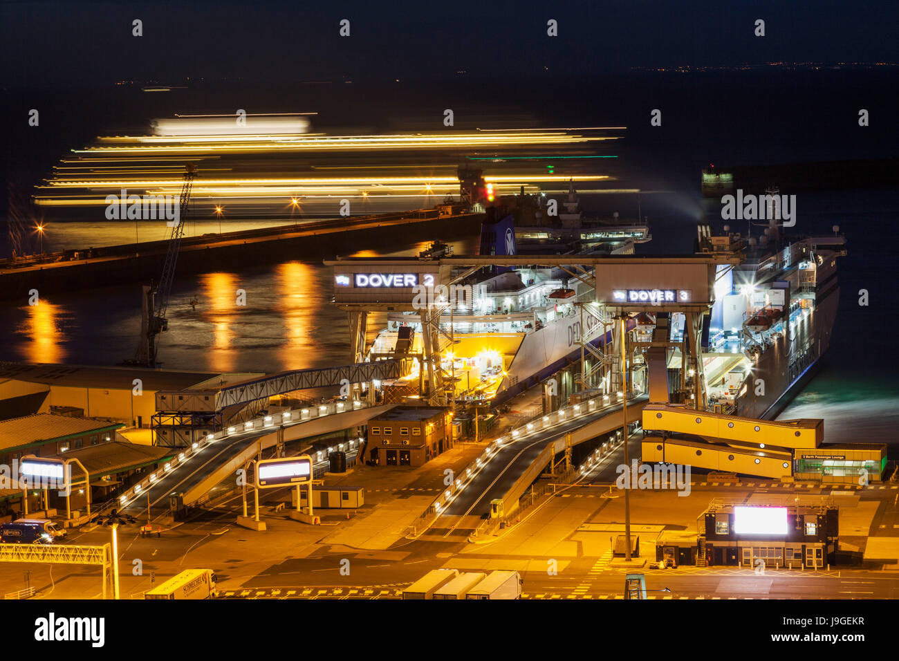 Port of dover night hi-res stock photography and images - Alamy