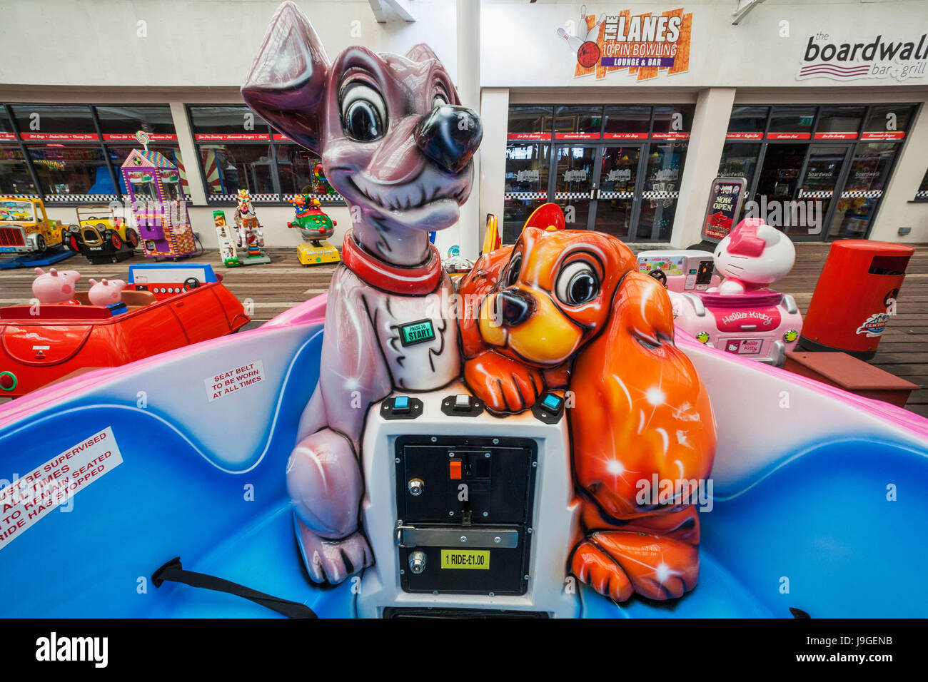 England, East Anglia, Essex, Clacton-on-Sea, Clacton Pier, Amusement ...