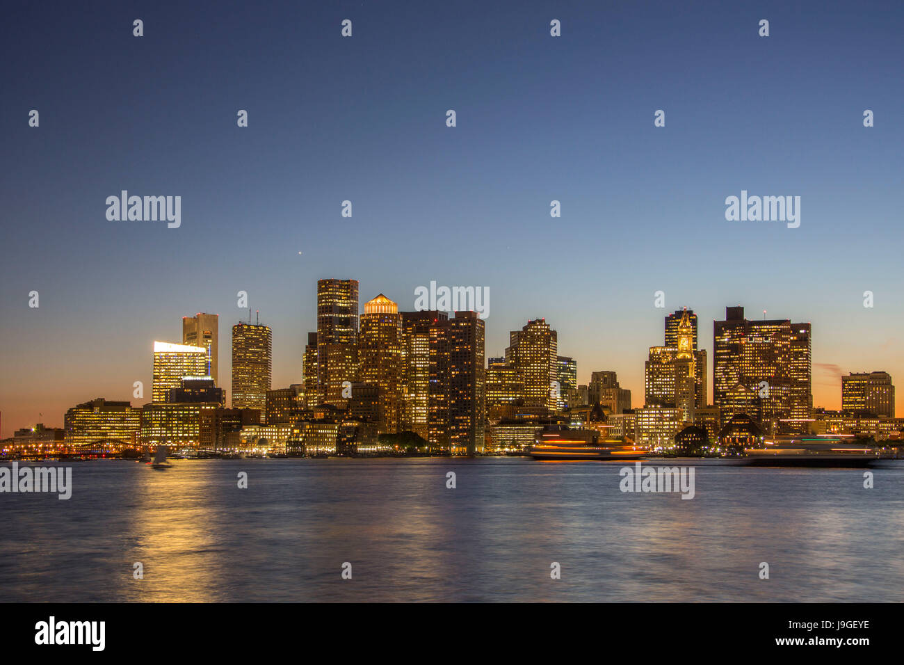Boston skyline sunset hi-res stock photography and images - Alamy