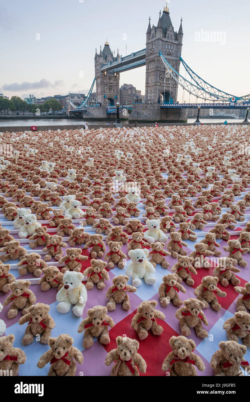 England, London, Southwark, River Thames, Display of Teddy Bears with ...
