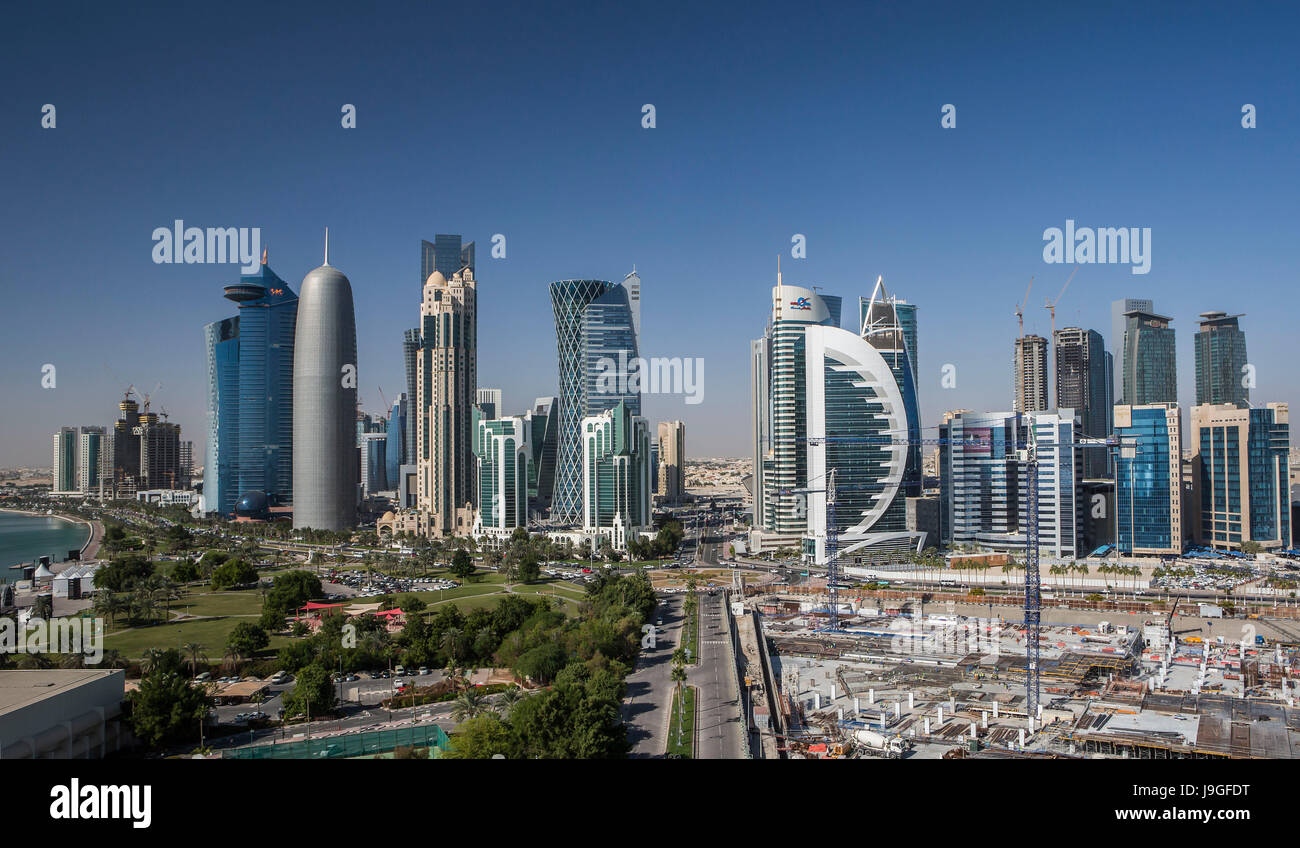 Qatar, Doha City, The Corniche, West Bay Skyline Stock Photo - Alamy