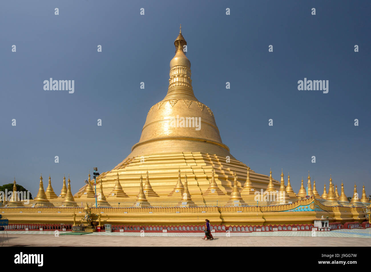 Myanmar, Pegu province, Bago City, Shwemawdaw Pagoda Stock Photo - Alamy