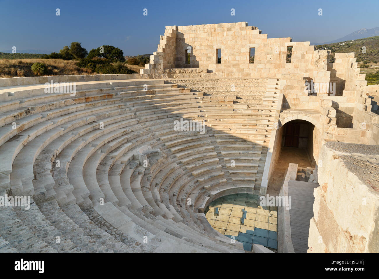Greek assembly hi-res stock photography and images - Alamy