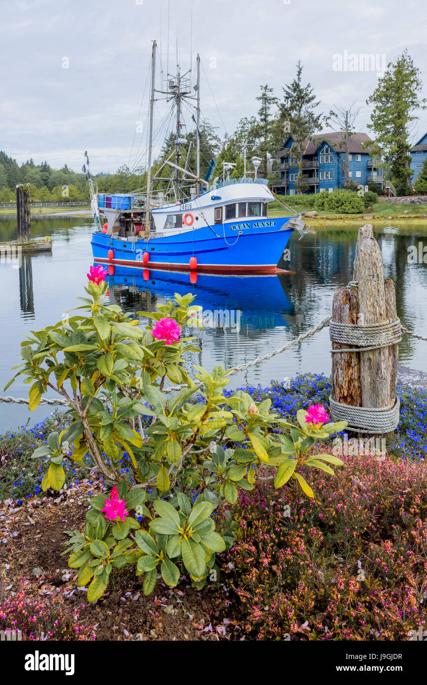Ucluelet boat hi-res stock photography and images - Alamy