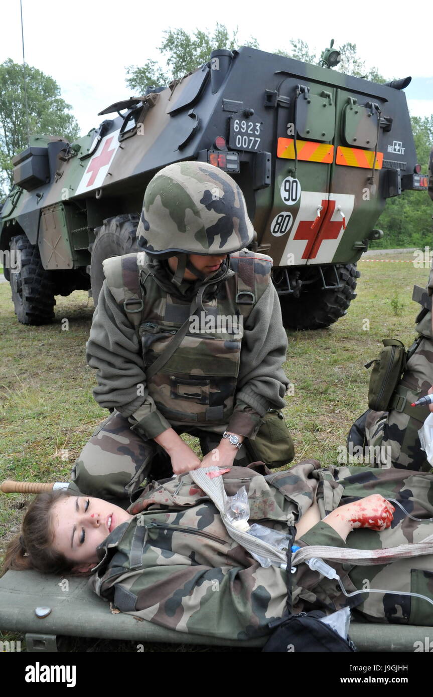 Realistic emergency drill for French Reservist Medical Personnels in La ...