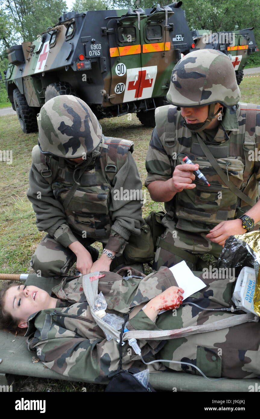 Realistic emergency drill for French Reservist Medical Personnels in La ...