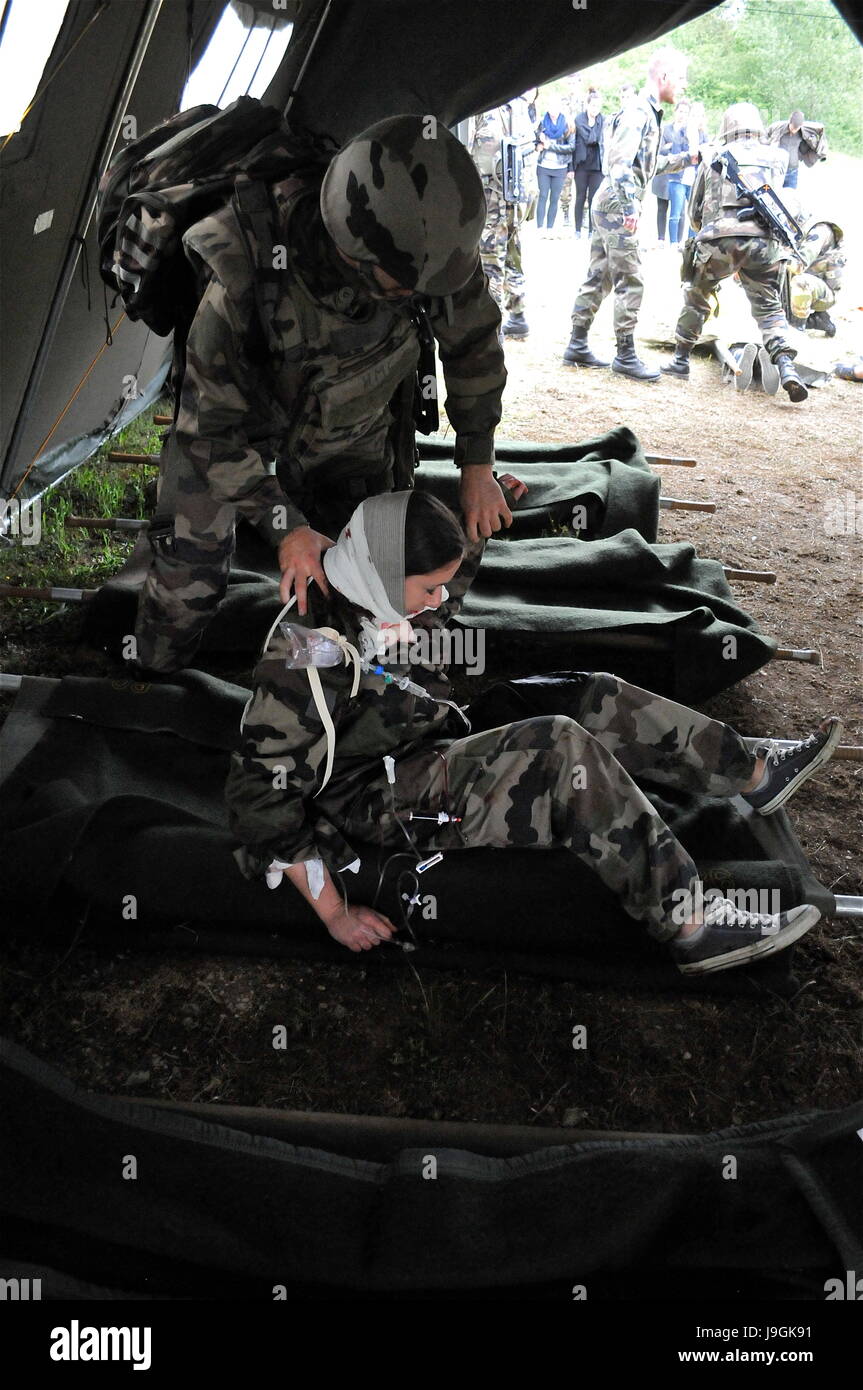 Realistic emergency drill for French Reservist Medical Personnels in La ...