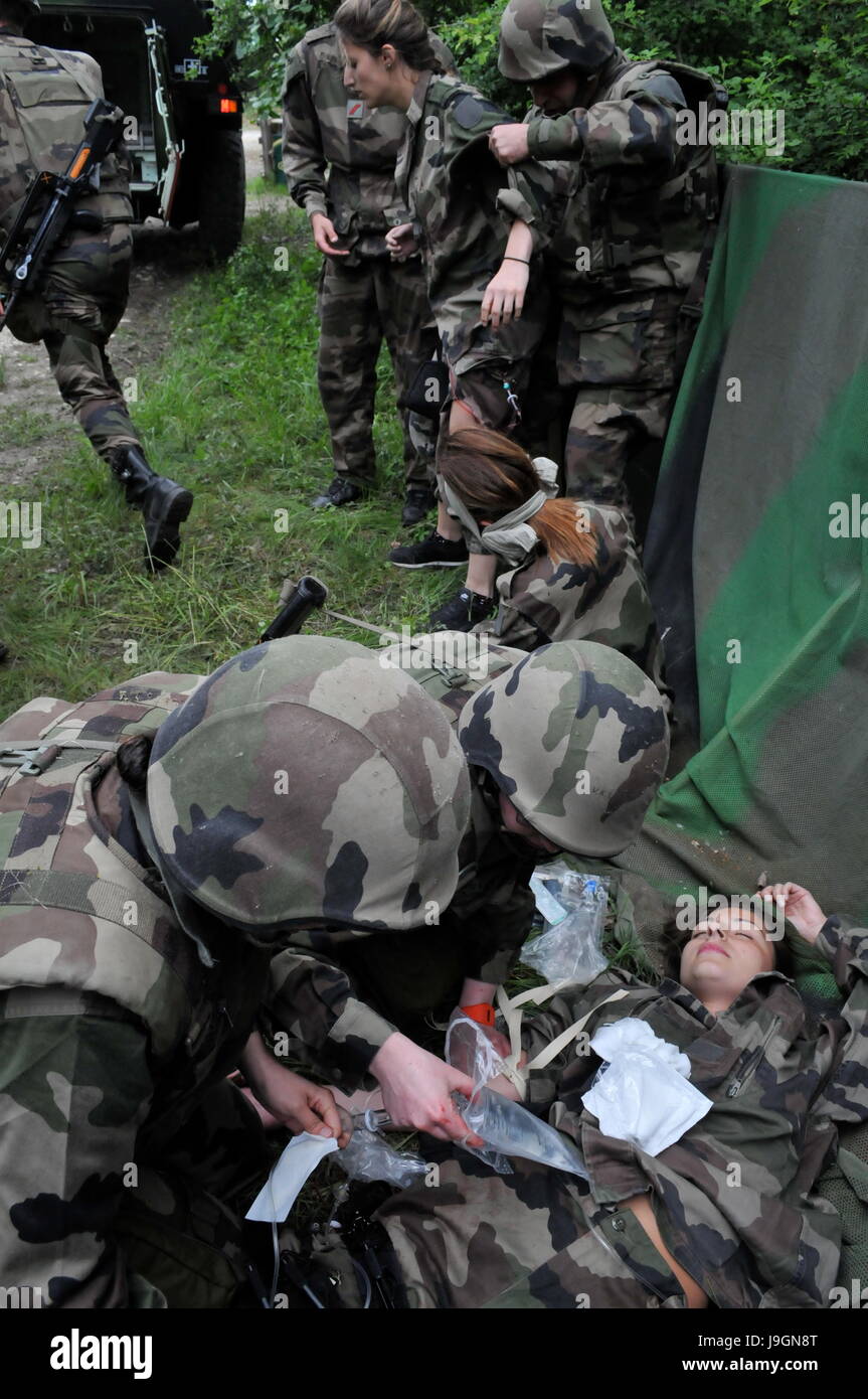 Realistic emergency drill for French Reservist Medical Personnels in La ...