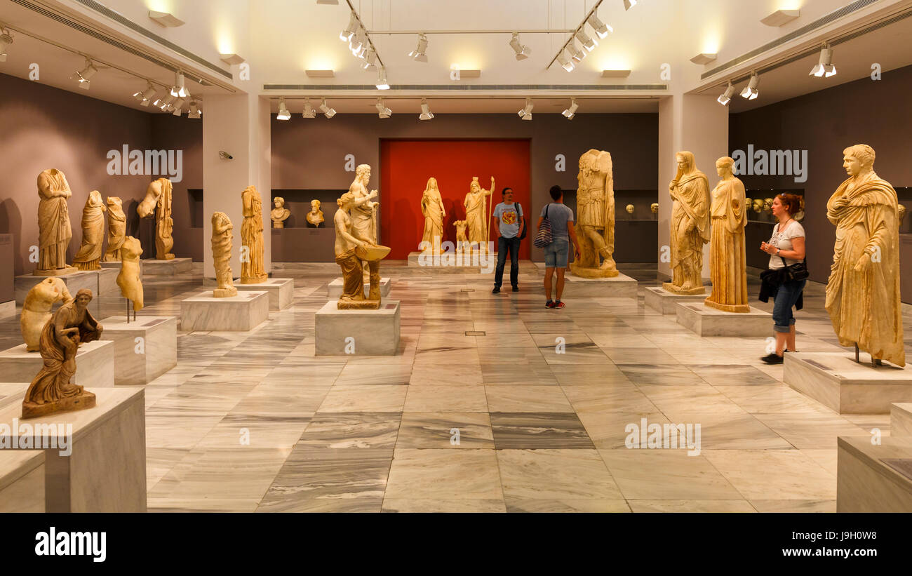 Archaeological Museum in Heraklion, Greece Stock Photo - Alamy