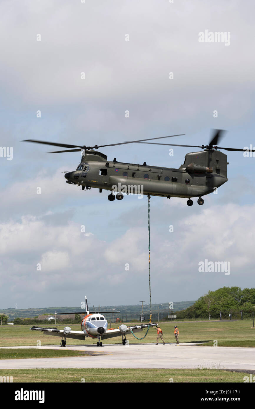 Raf airfield today hi-res stock photography and images - Alamy