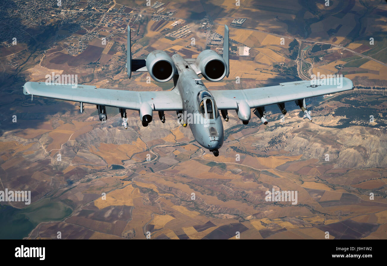 U.S. Air Force A-10 Thunderbolt II ground support fighter aircraft ...