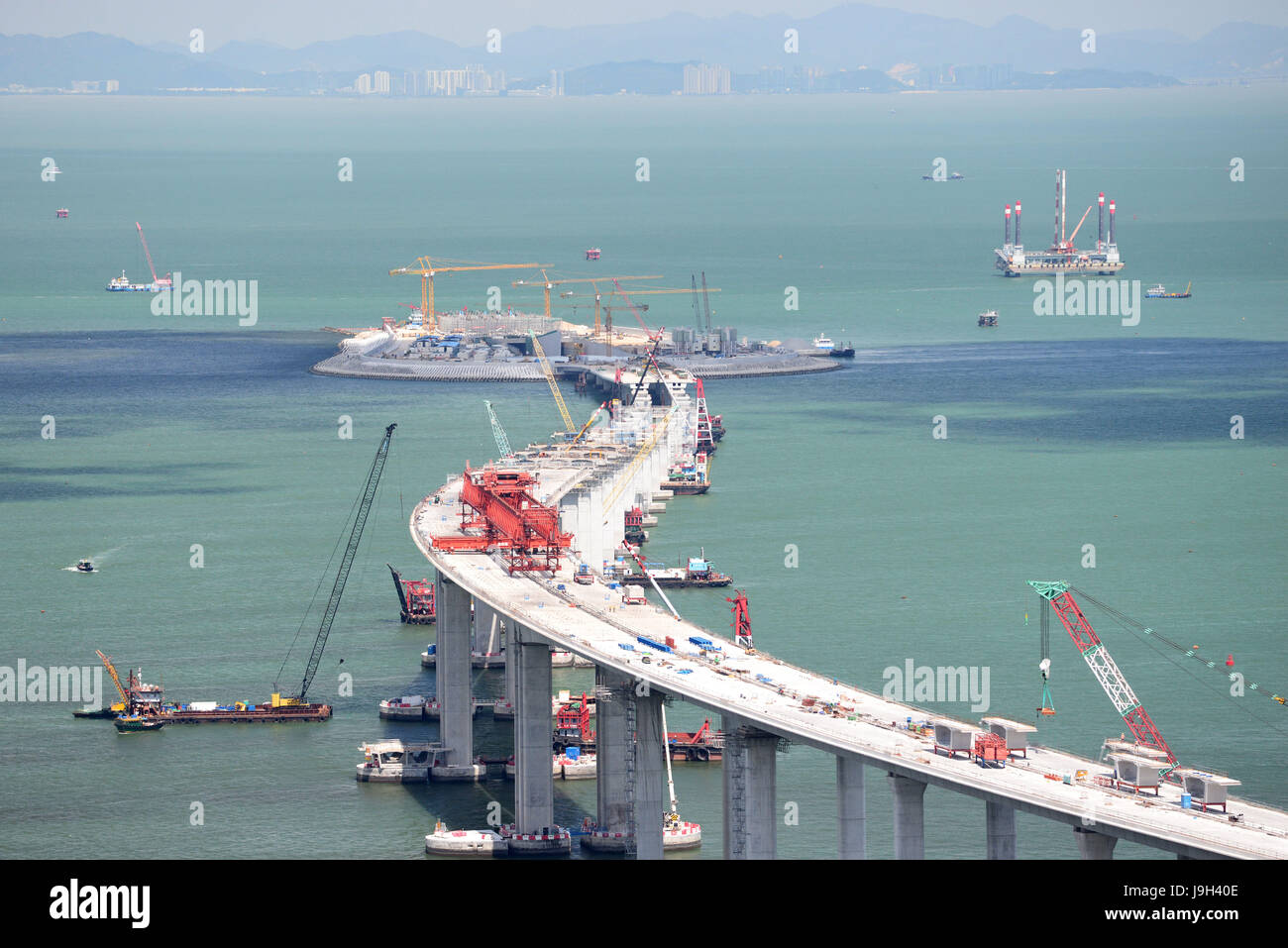 Hong Kong. 2nd June, 2017. File photo shows the Hong Kong-Zhuhai-Macao ...