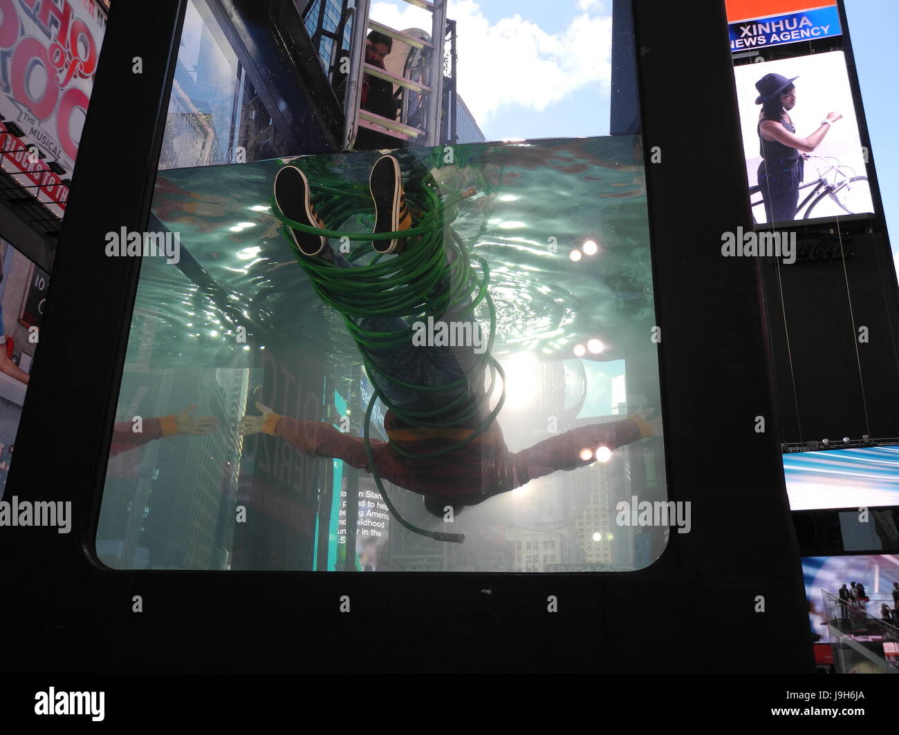 On sea can melting hi-res stock photography and images - Alamy