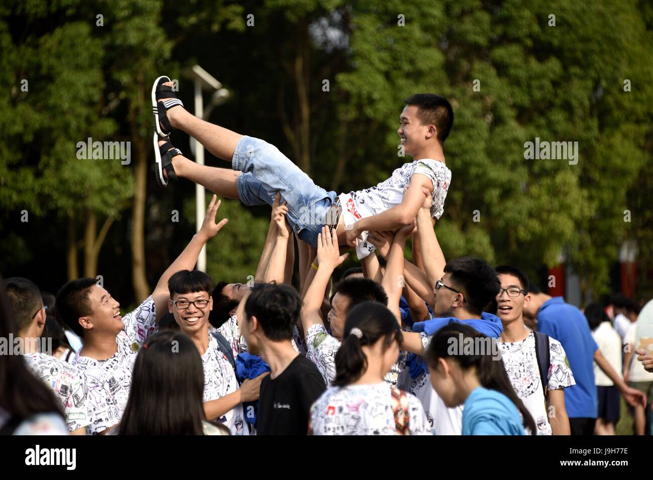 China high school graduation hi-res stock photography and images - Alamy