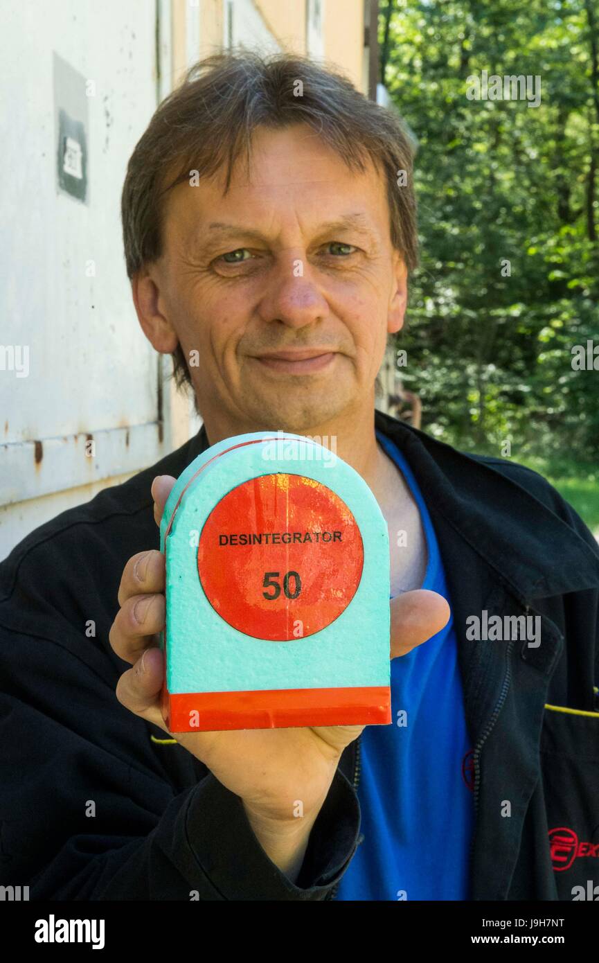 Explosia hi-res stock photography and images - Alamy