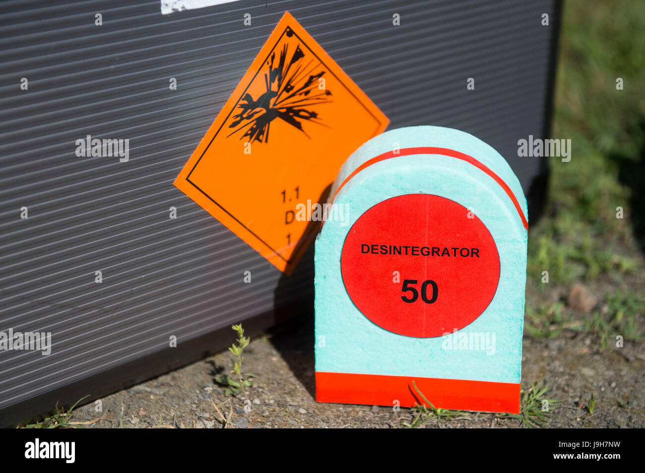 Explosia hi-res stock photography and images - Alamy