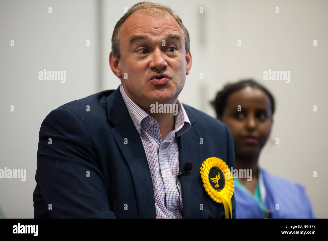Kingston, UK. 1st June, 2017. Liberal Democrat candidate Ed Davey meets ...