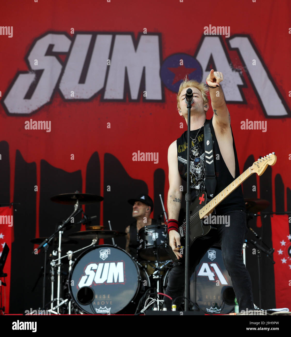 Nuremberg, Germany. 2nd June, 2017. The singer of the Canadian band Sum ...