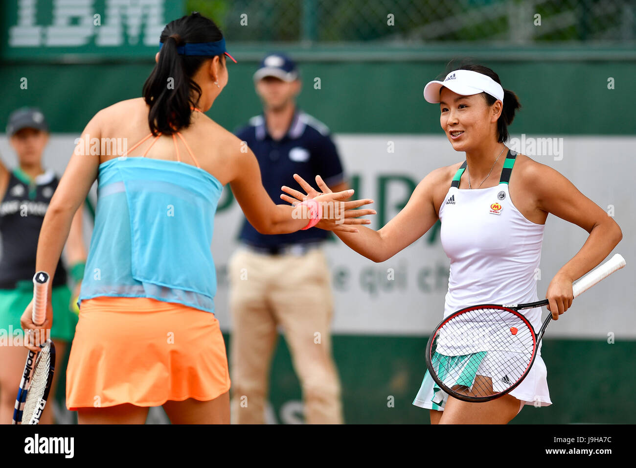 Paris. 2nd June, 2017. Duan Yingying/Peng Shuai(R) of China cheer each ...
