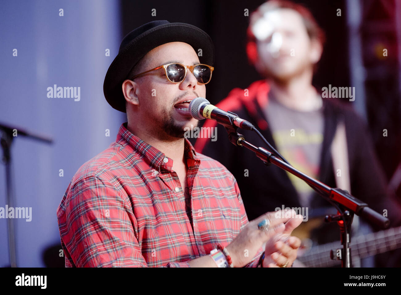 Hamburg, Germany. 2nd June, 2017. French artist Ben L'Oncle Soul ...