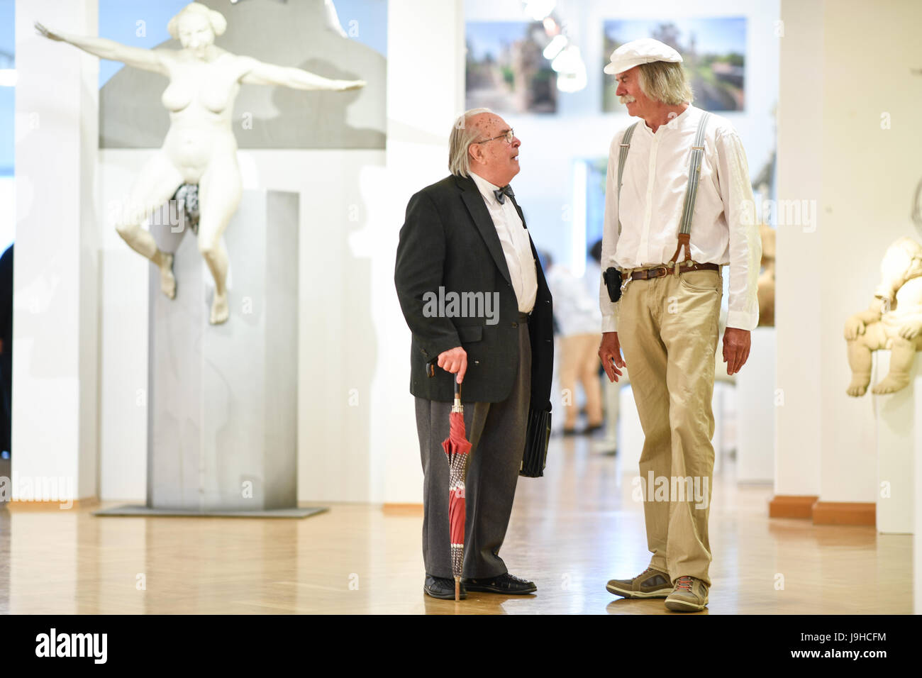 Ueberlingen, Germany. 1st June, 2017. Artist Peter Lenk (r) and ...
