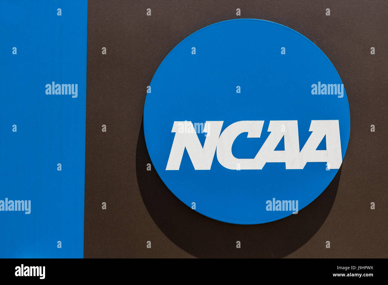 College football programs hi-res stock photography and images - Alamy