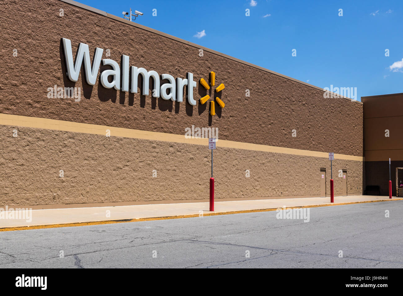 Indianapolis - Circa May 2017: Walmart Retail Location. Walmart is an ...