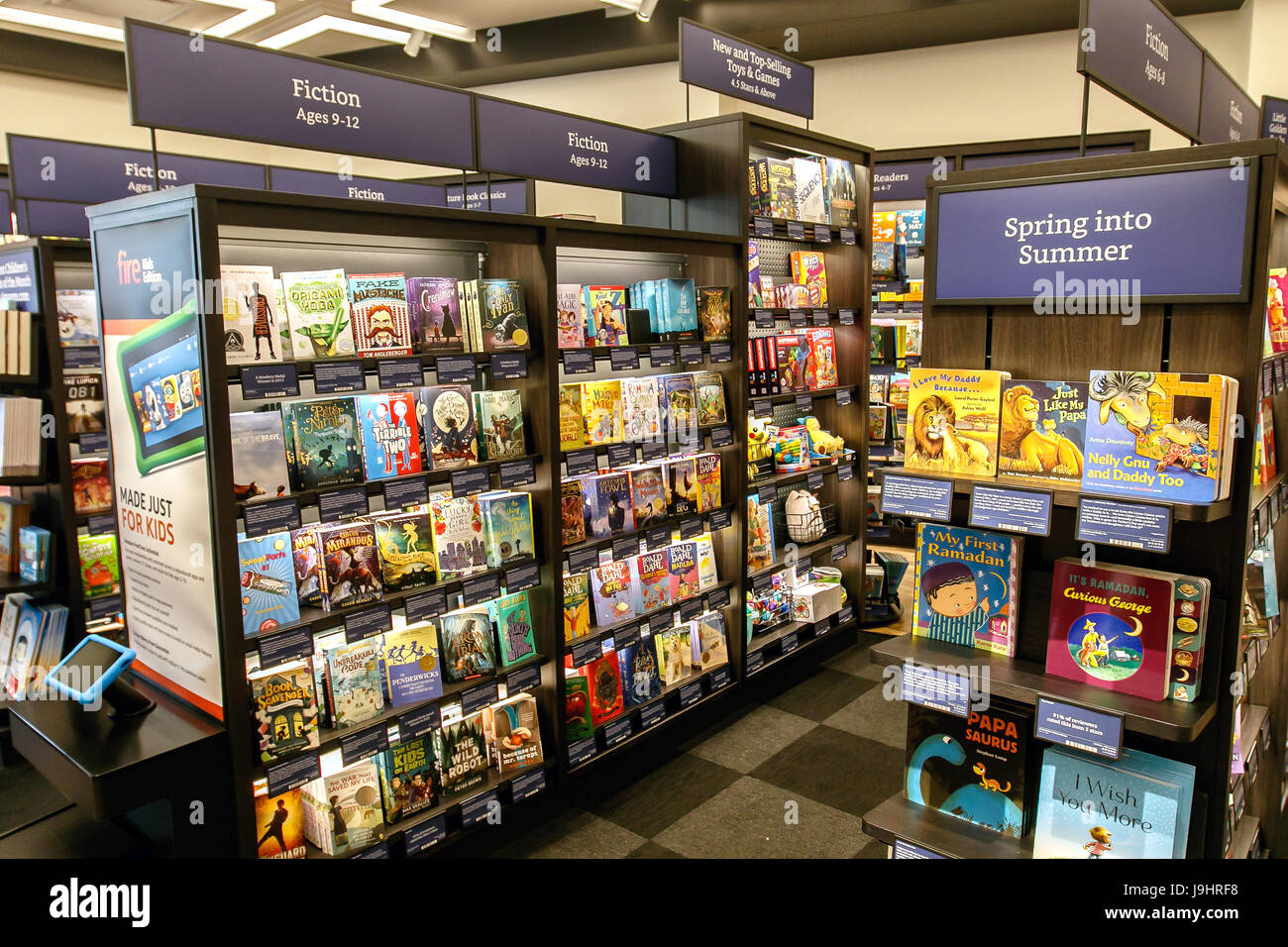 Books fill the shelves at a newly opened Amazon Books store in Time ...