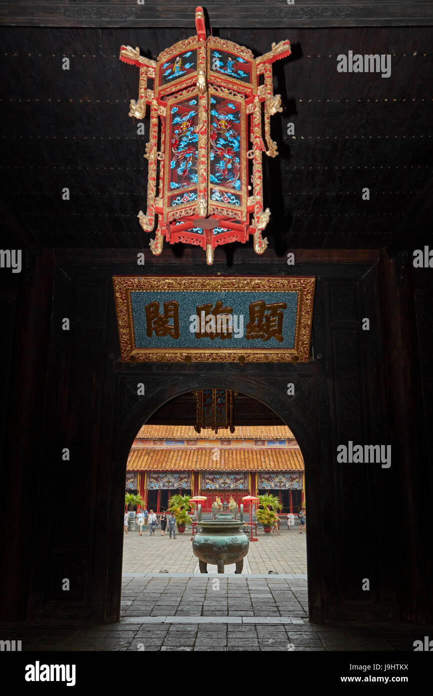 Thai to mieu temple complex hi-res stock photography and images - Alamy