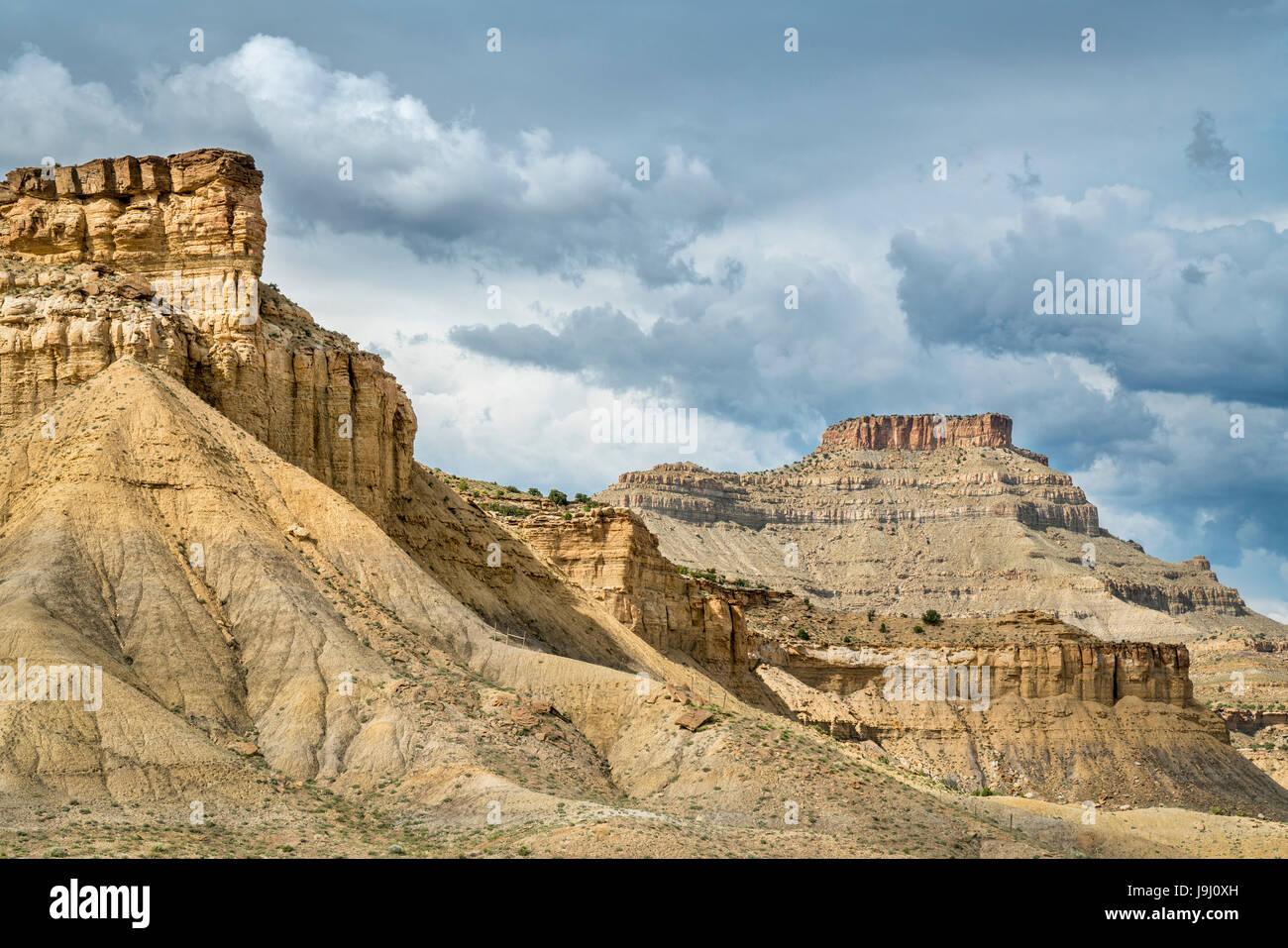 cliff, buttes and mesa of Book Cliffs in eastern Utah Stock Photo - Alamy