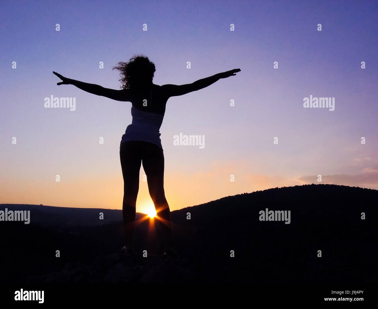 woman, humans, human beings, people, folk, persons, human, human being ...