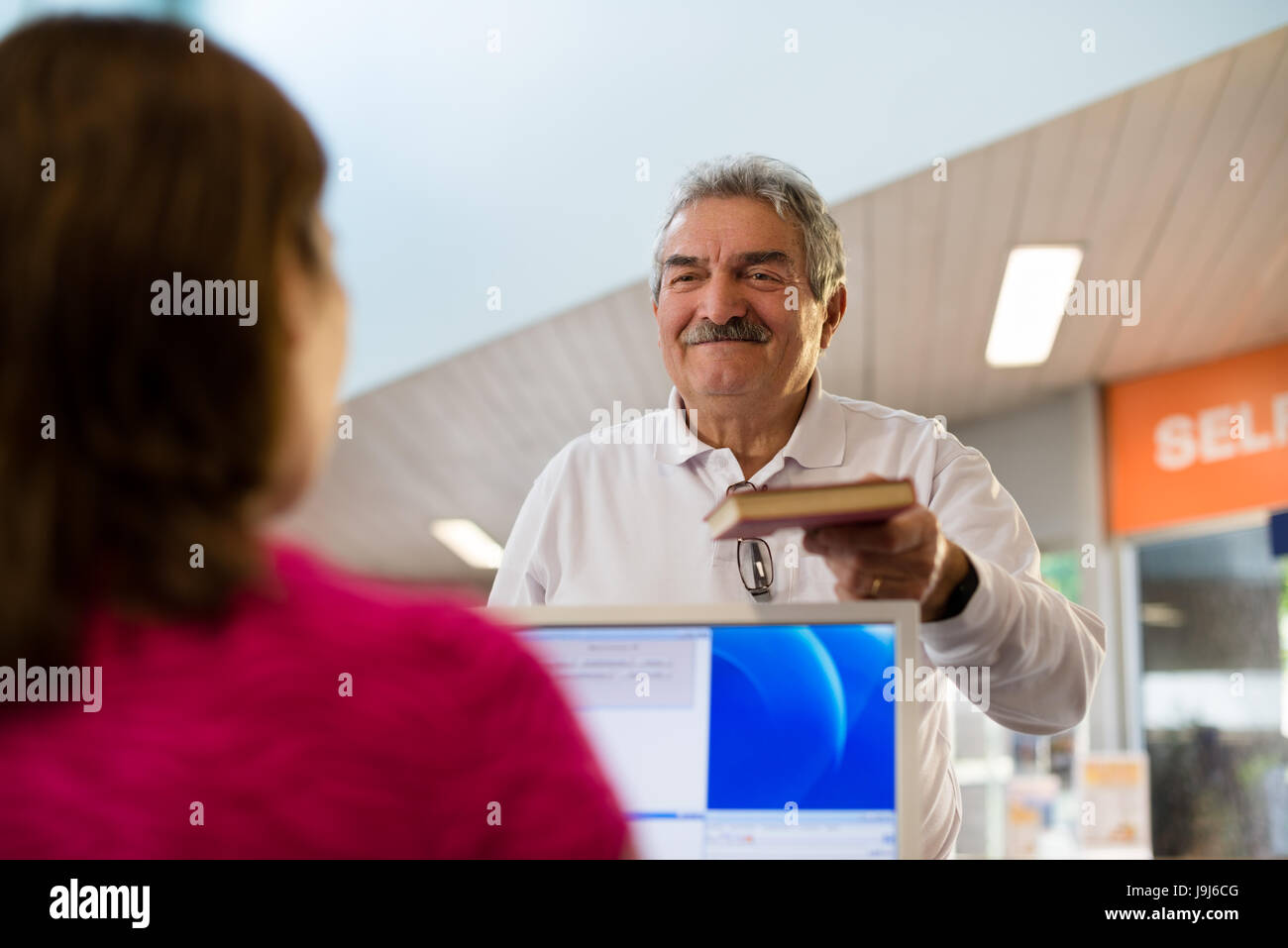 library, book, computers, computer, man, senior, senior citizen ...