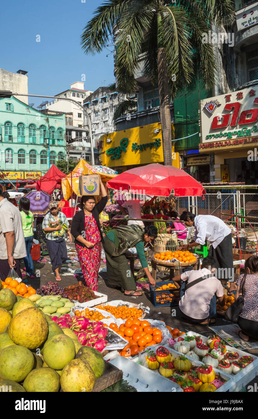 Myanmar, Yangon city, Market scene Stock Photo - Alamy
