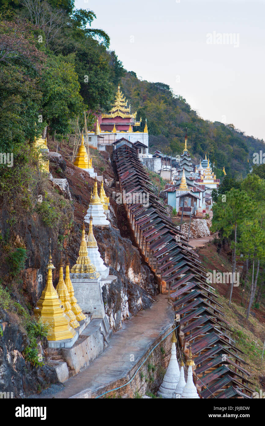 Mau mau caves hi-res stock photography and images - Alamy