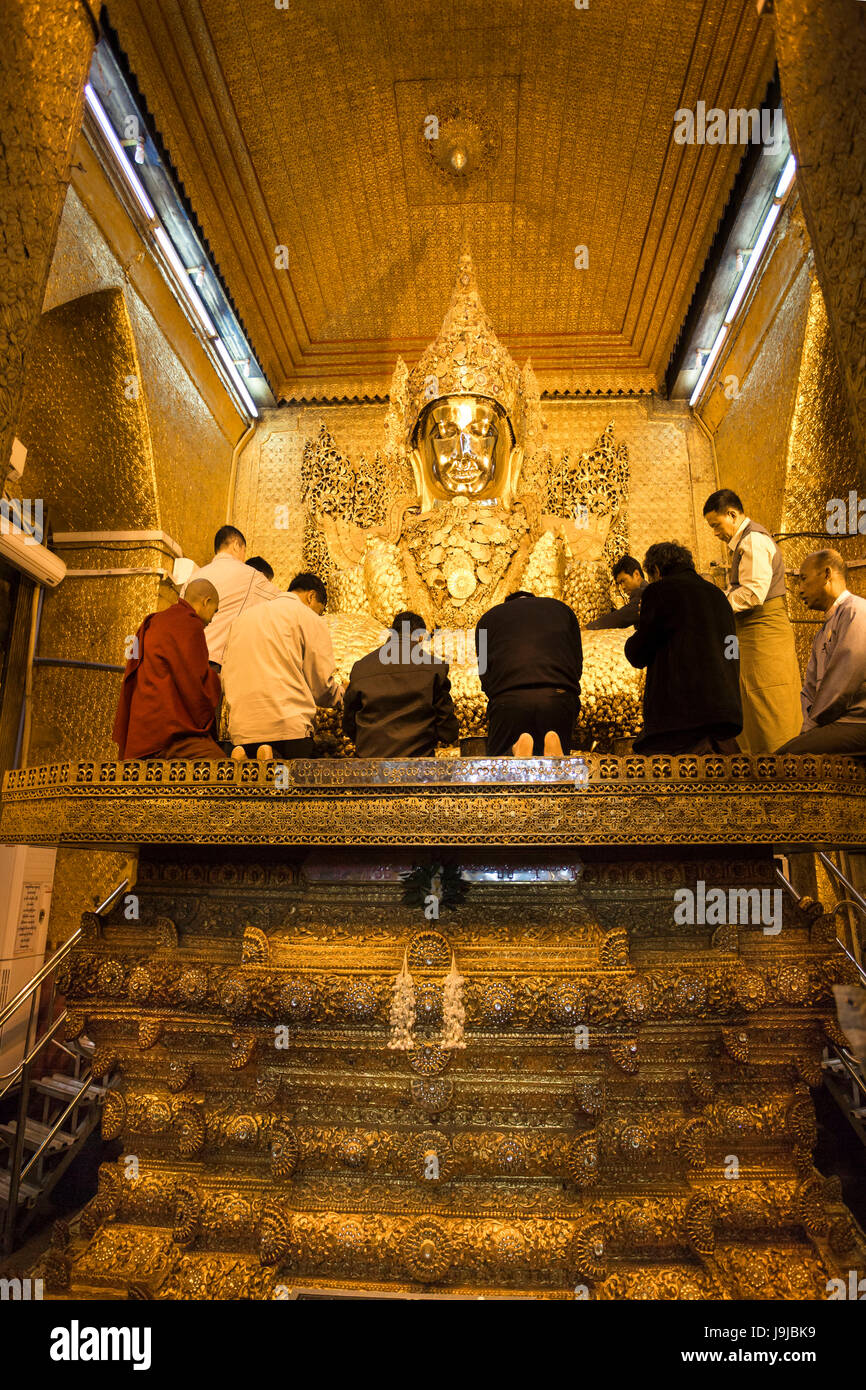 Myanmar, Mandalay City, Mahamuni Buddha Image at Mahamuni Paya Pagoda ...