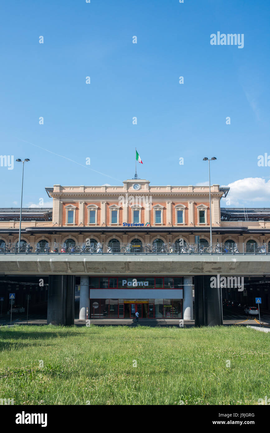 Parma Train Station, Piazza Carlo Alberto Dalla Chiesa, Parma, Emilia ...