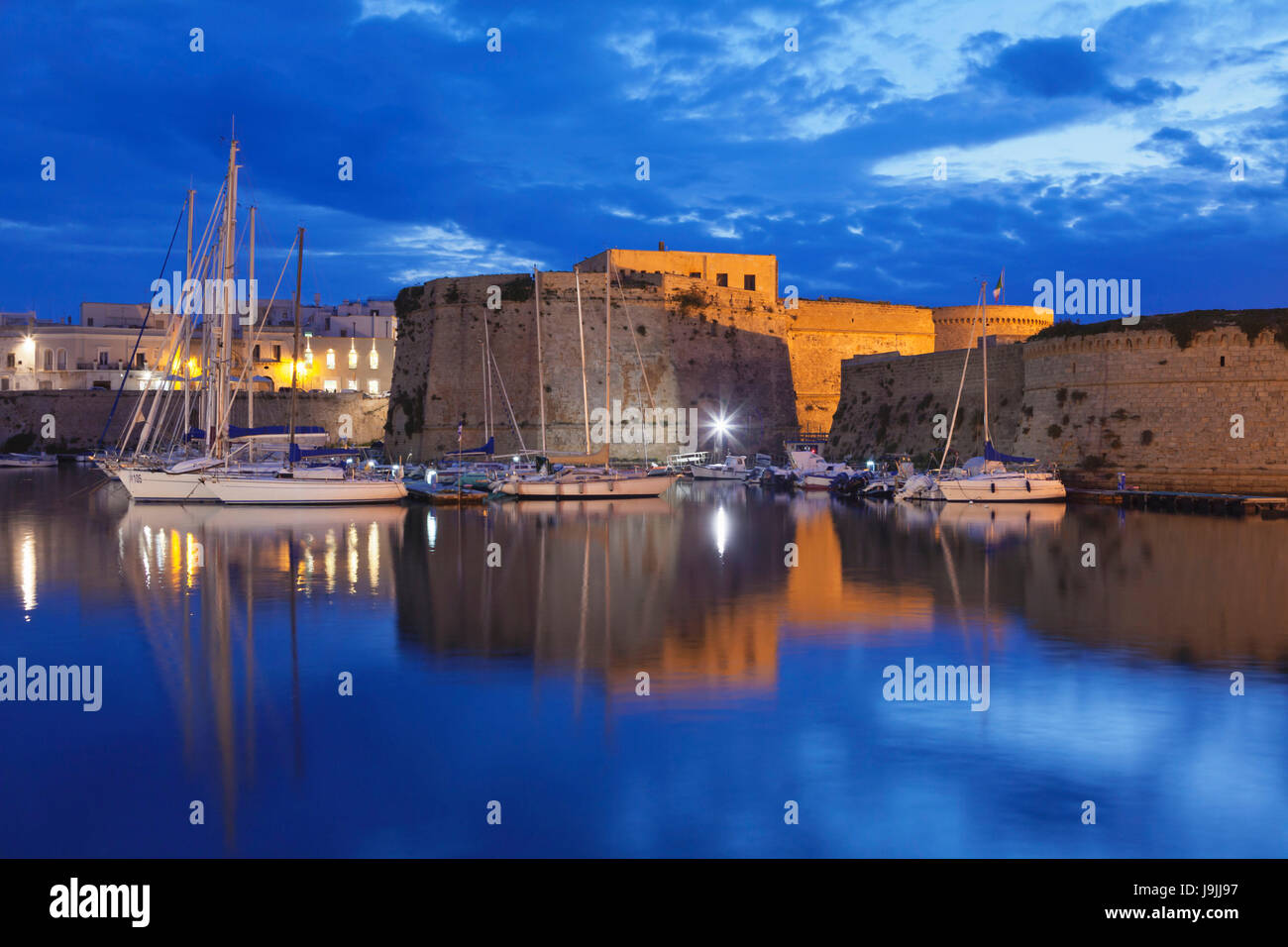 Old Town with fort, city wall and harbour, Gallipoli, province of Lecce ...