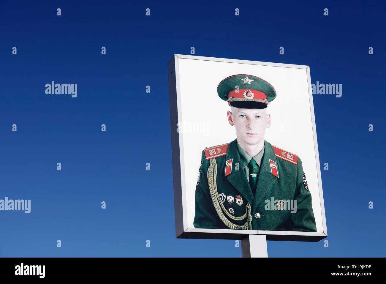 Boarder checkpoint hi-res stock photography and images - Alamy