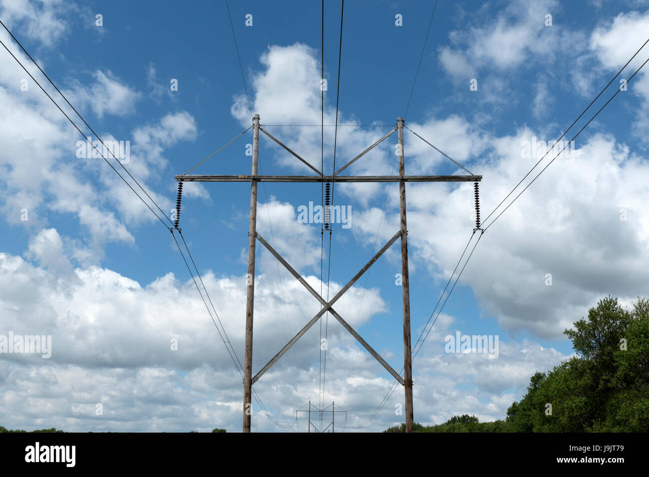 Transmission line tower hi-res stock photography and images - Alamy