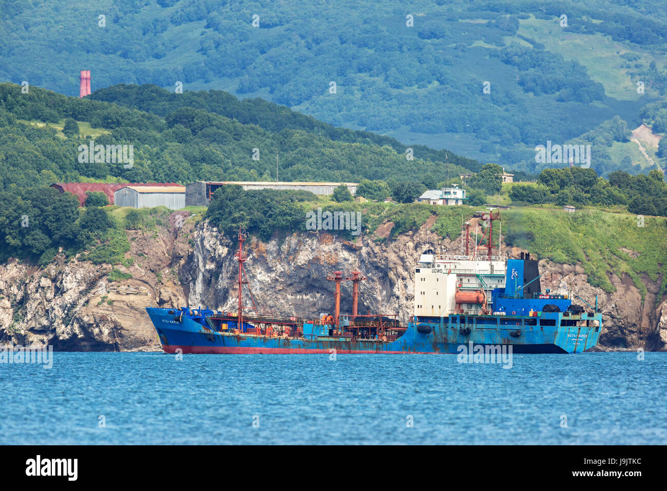 Cargo tanker Ust-Karsk near the coast of Kamchatka Stock Photo - Alamy