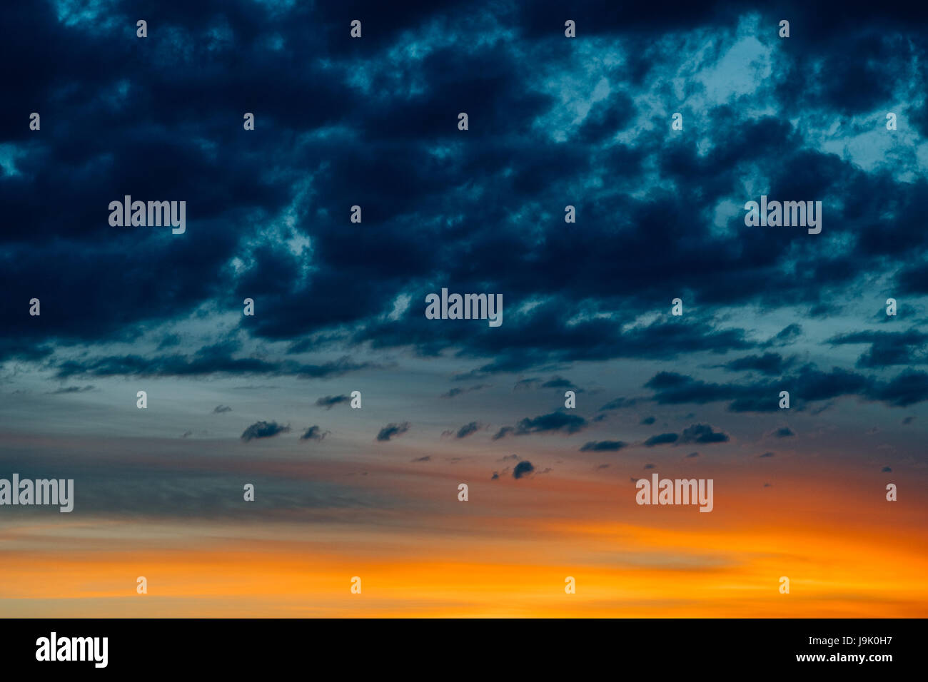 Dark moody sunset hi-res stock photography and images - Alamy